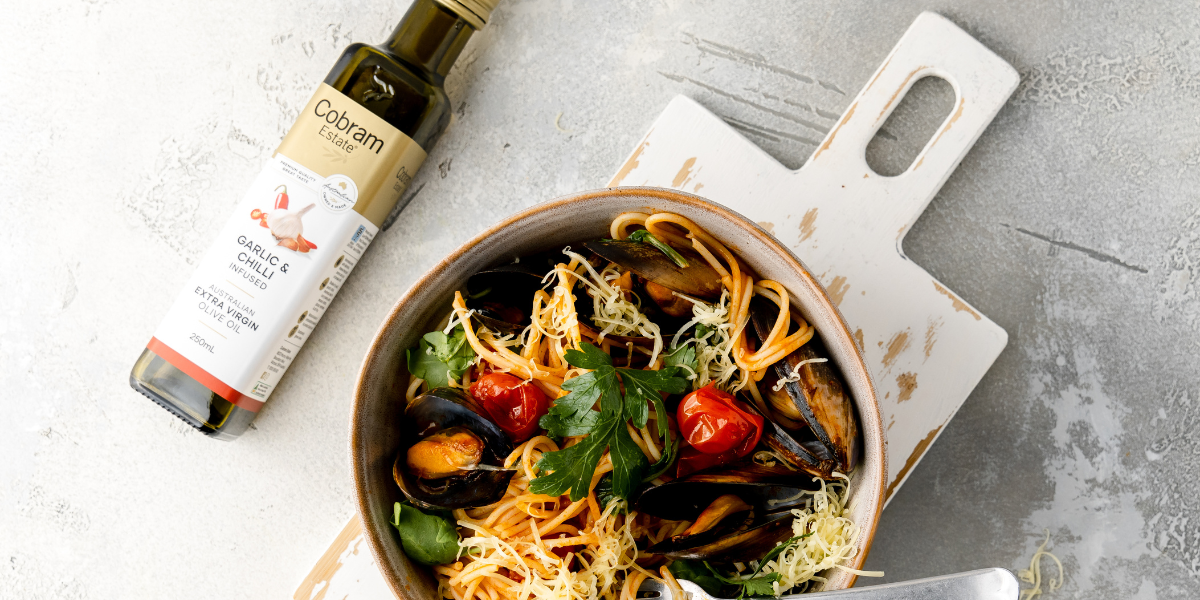 Spaghetti with Garlic, Chilli & Mussels – Cobram Estate AU